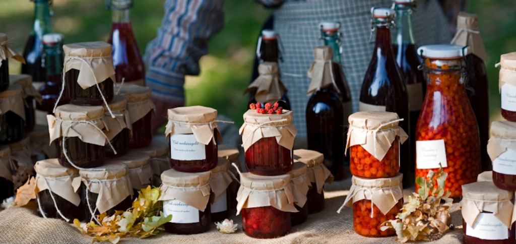 An Authentic Look At Amish Canning | The Amish Village