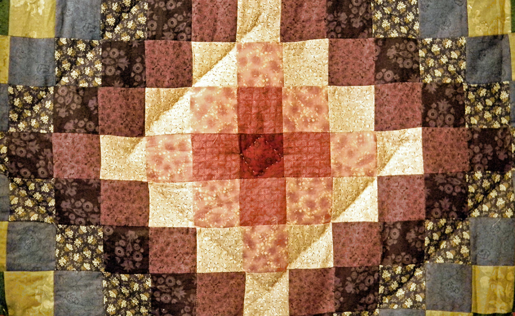 Top 5 Amish Quilting Patterns in Lancaster County That Tell Stories ...